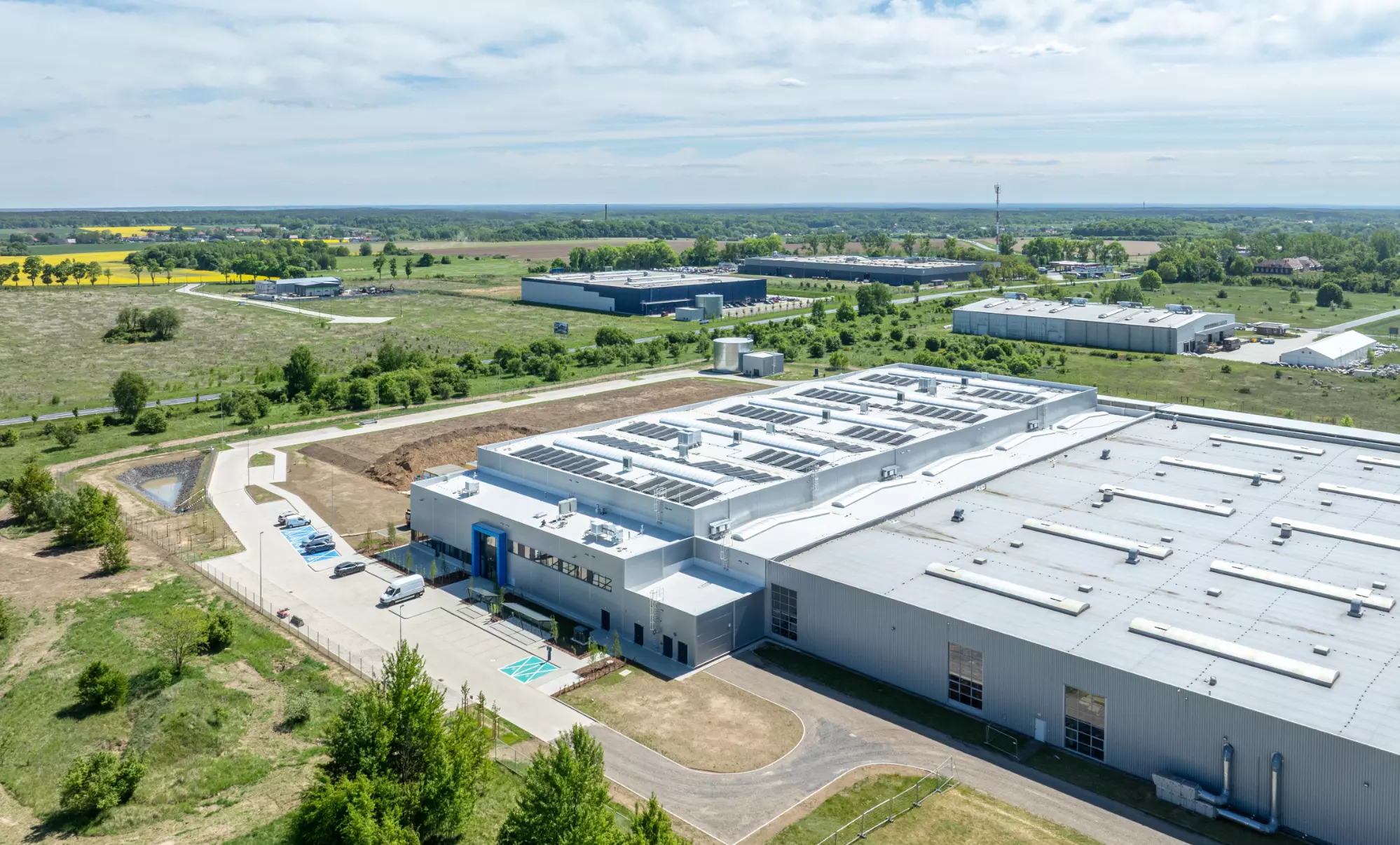Centrum logistyczne Media Expert w Łodzi oficjalnie otwarte – 160 000 m ...